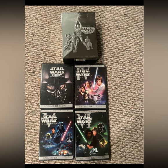 Media | Star Wars Trilogy Dvd Set | Poshmark